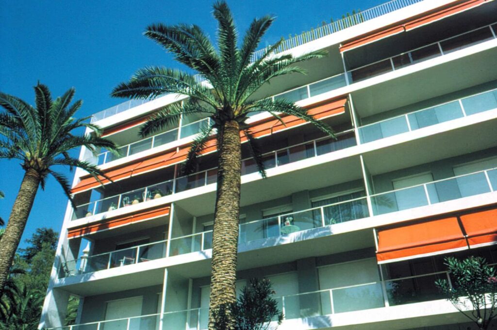 Retractable Electronic Awning - Folding Arm Awnings & Folding Canopies